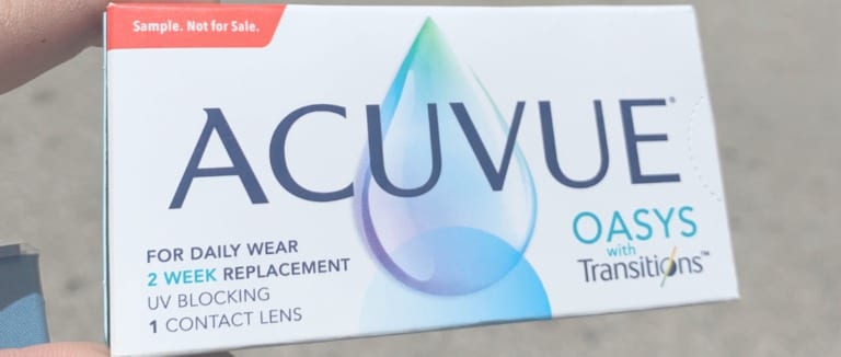 Acuvue Oasys with Transitions Review [2019] | Eye Health HQ